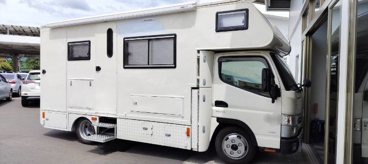 善美德汽車建築專業玻璃隔熱紙-FSK、舒熱佳、VKOOL、3M台中隔熱紙推薦-【彰化店】FUSO隔熱紙開箱 FT中型貨車改裝露營車~FSK藍鑽--前檔B35車身B15